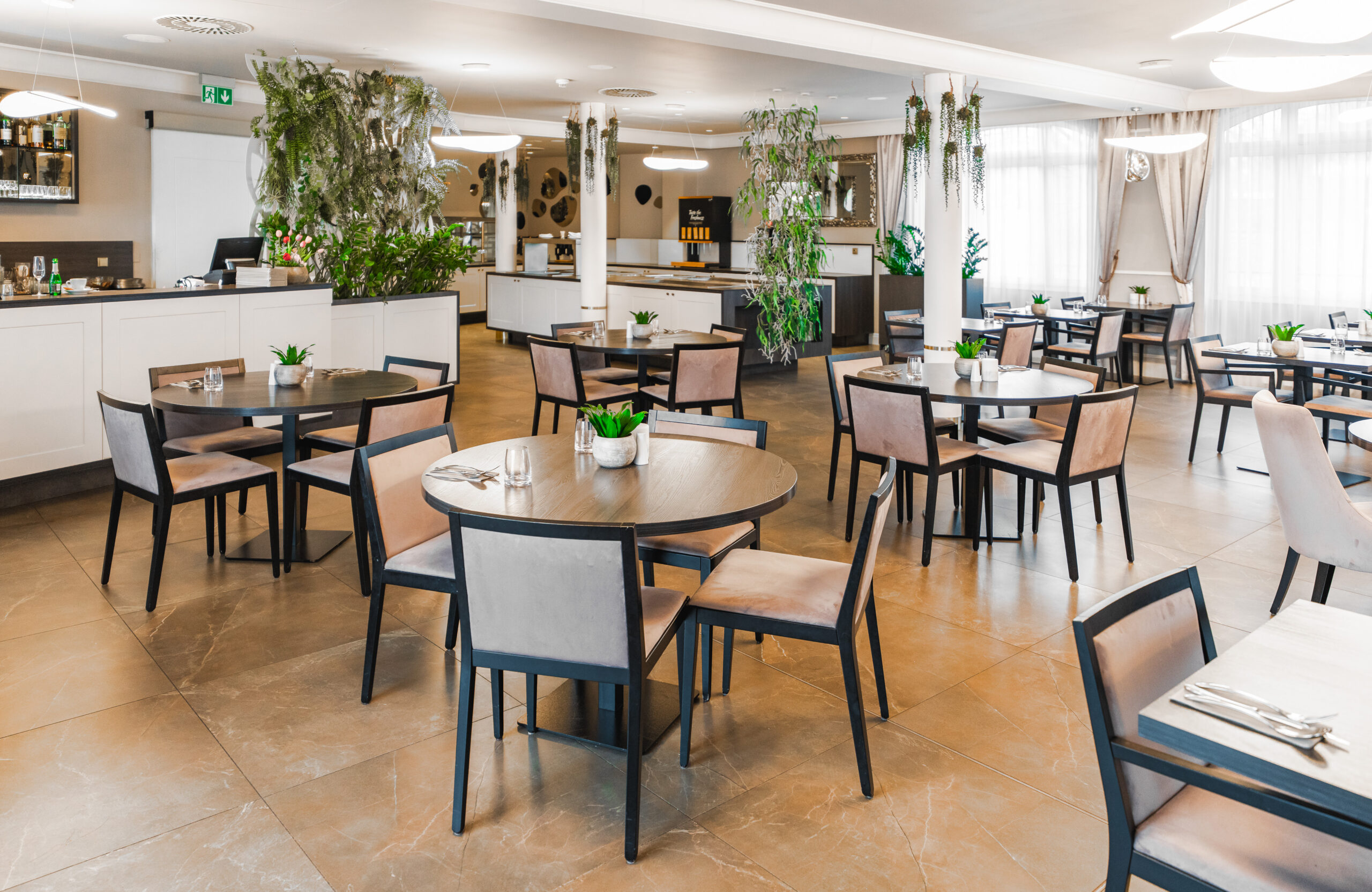 Rezervace stolu v restauraci Hotel Sen Senohraby